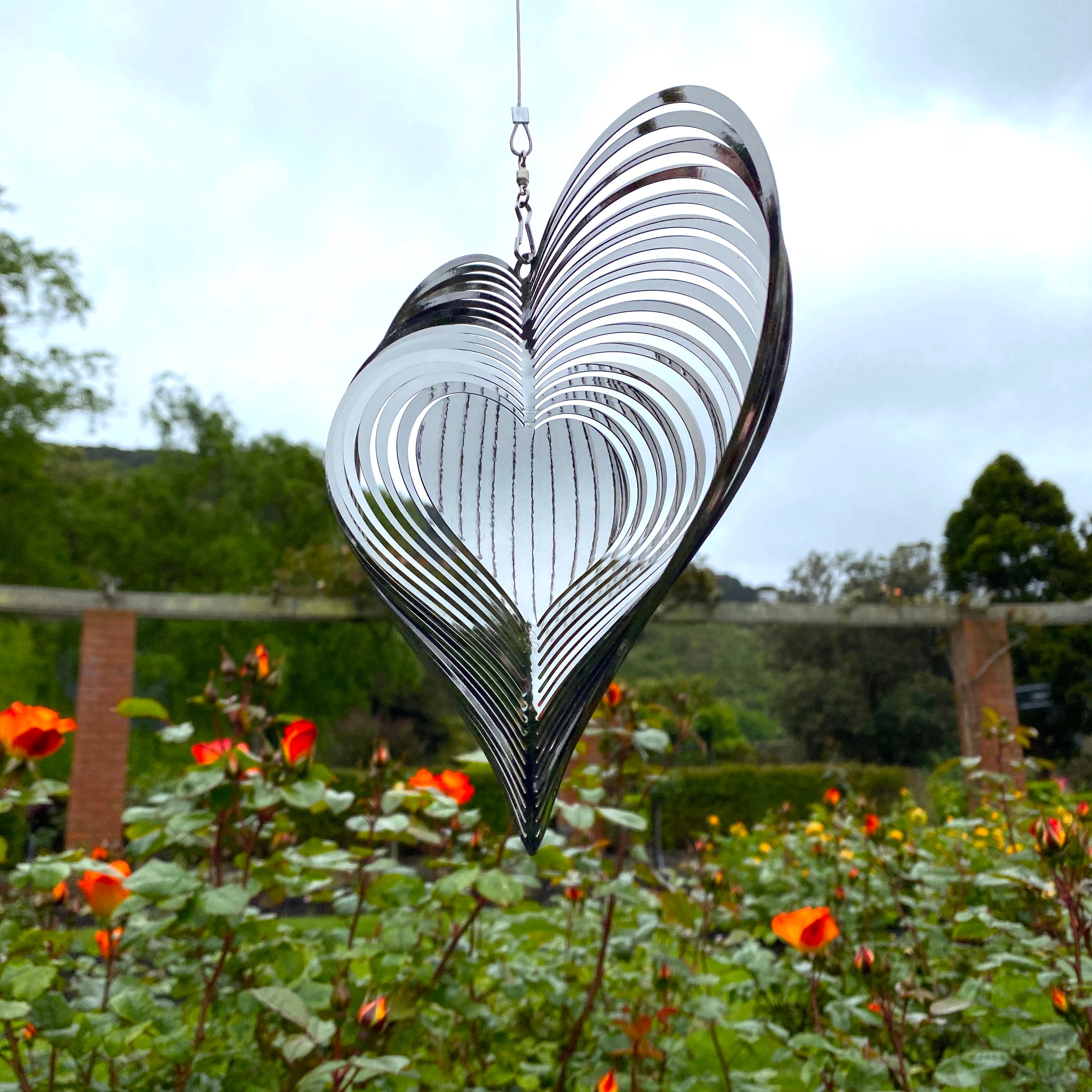 Heart Wind Spinner – Beauty and the Wind